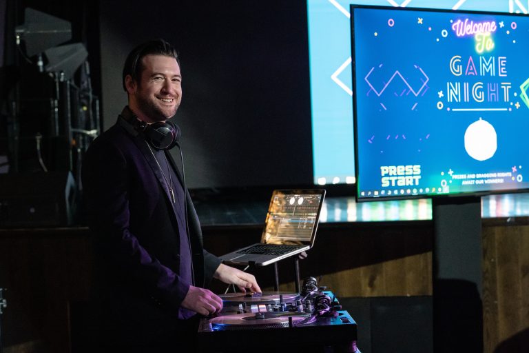 Gallery - LET'S PLAY LA