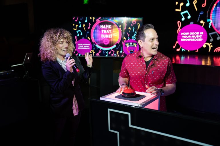 Gallery - LET'S PLAY LA